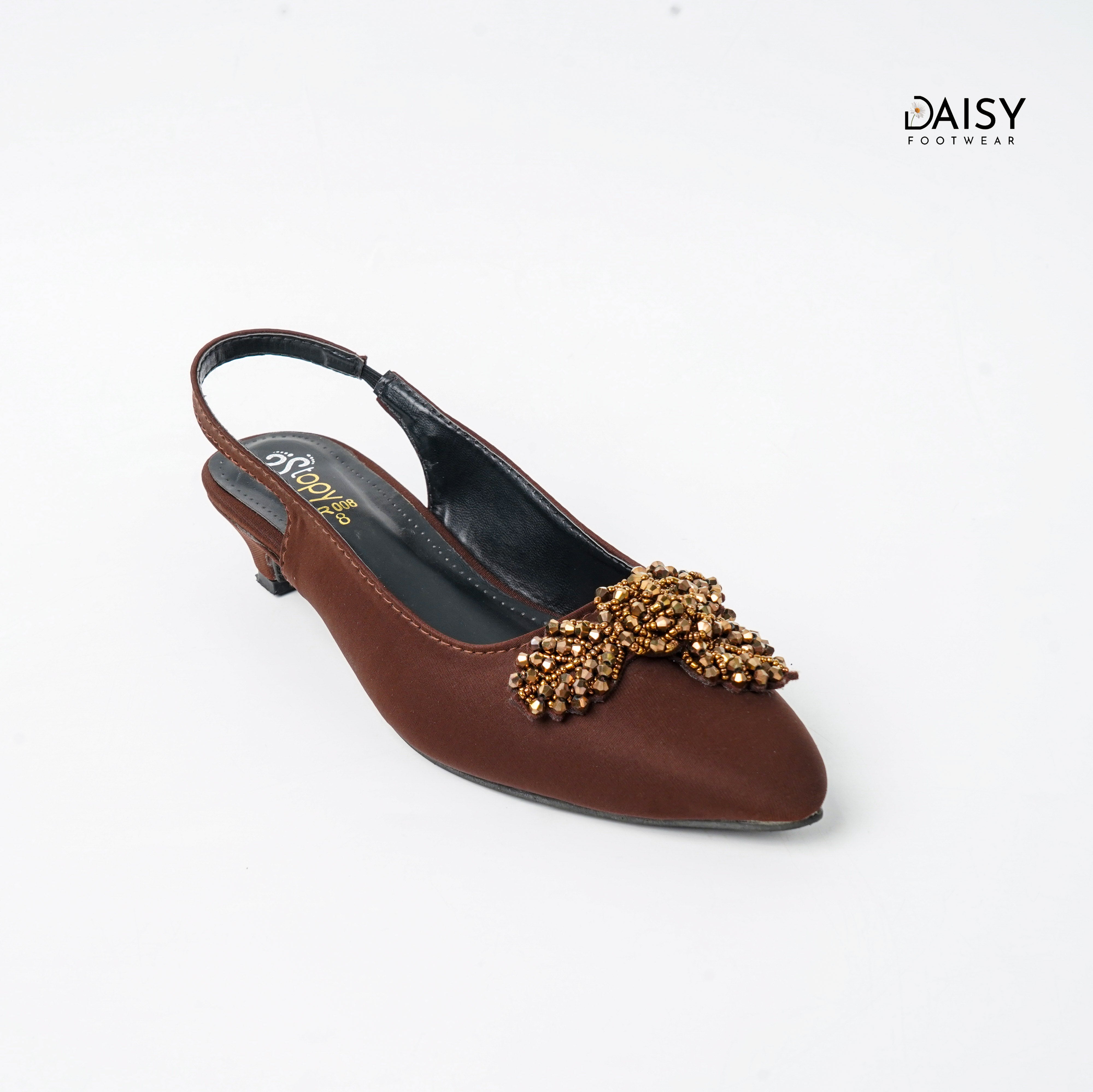 Lora Brown – Daisyfootwear