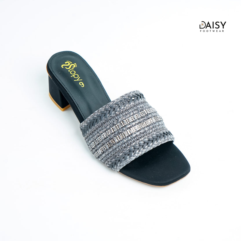 Elara Black – Daisyfootwear